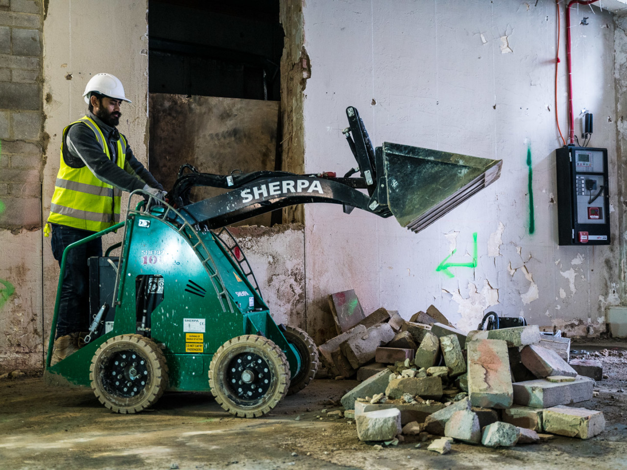 Sherpa Mini Loaders - Brokk Australia