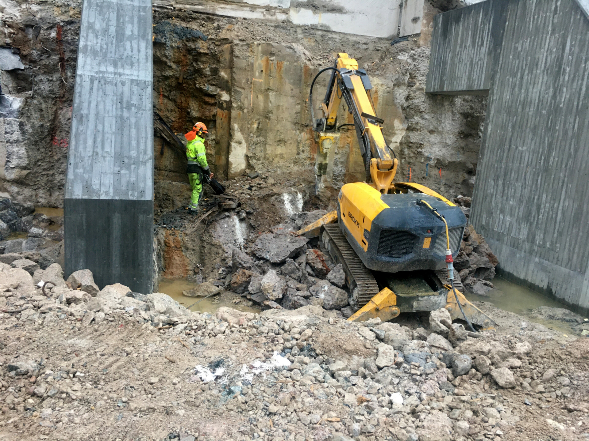 The Many Faces of Brokk Operators: Felix - Brokk India