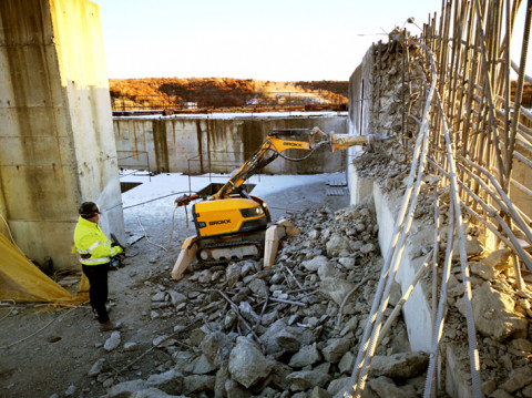 THE DEMOLITION ROBOTS THAT DOUBLED TURNOVER - Brokk Global