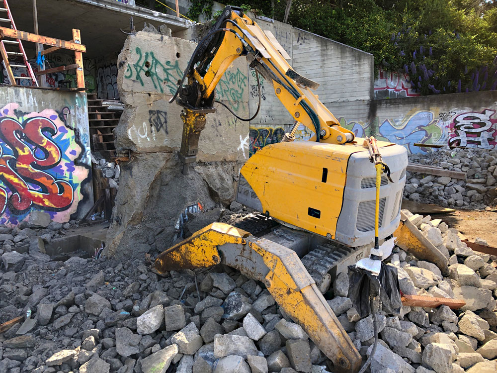 Robotic Solution for Historic Demolition Project - Brokk USA