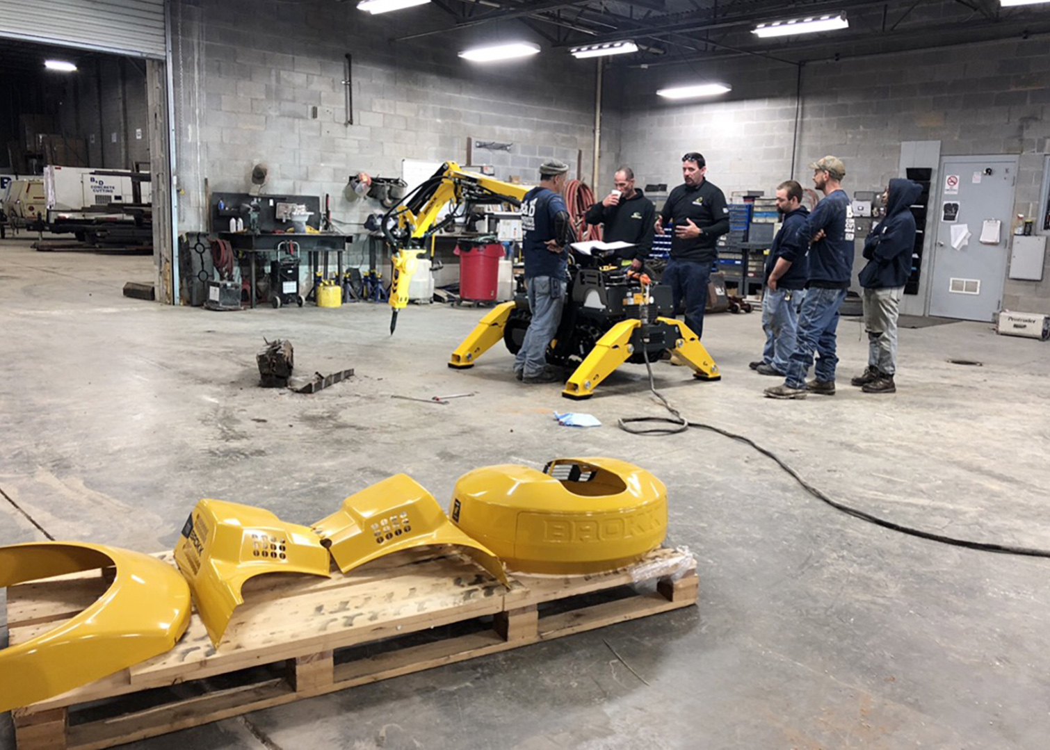 Training Program to Maximize Jobsite Safety & Productivity - Brokk USA